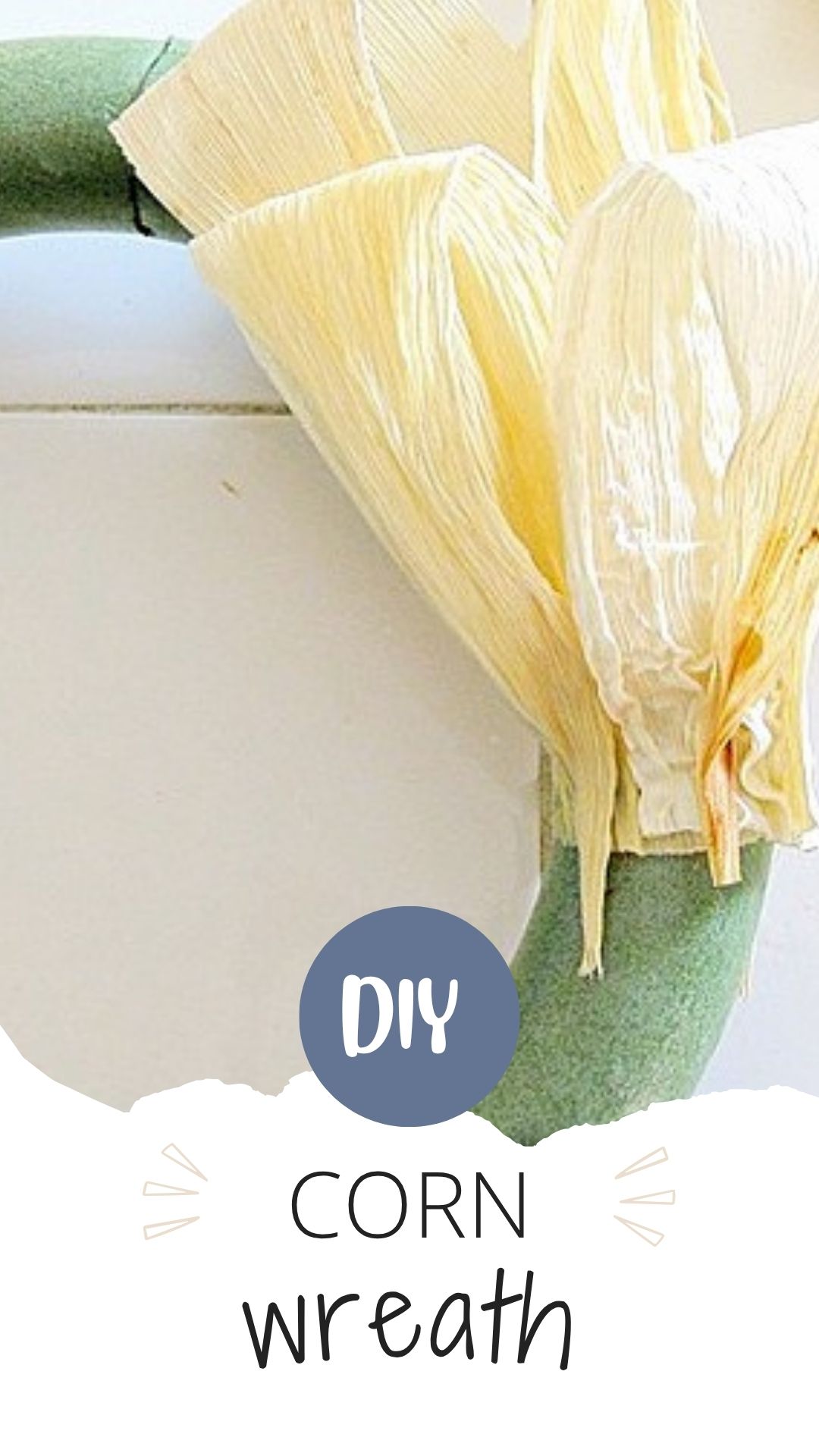DIY Autumn Corn Husk Wreath: A Budget-Friendly Fall Decor Idea ...